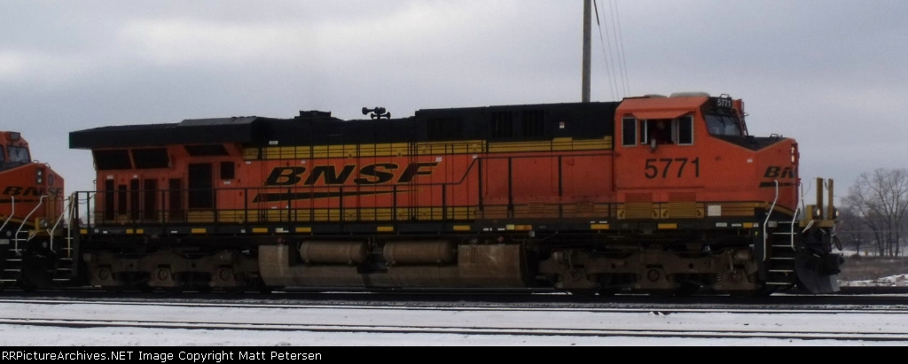 BNSF 5771